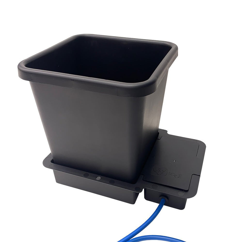 AutoPot Watering Systems for Greenhouses and Gardening — Easy Garden ...