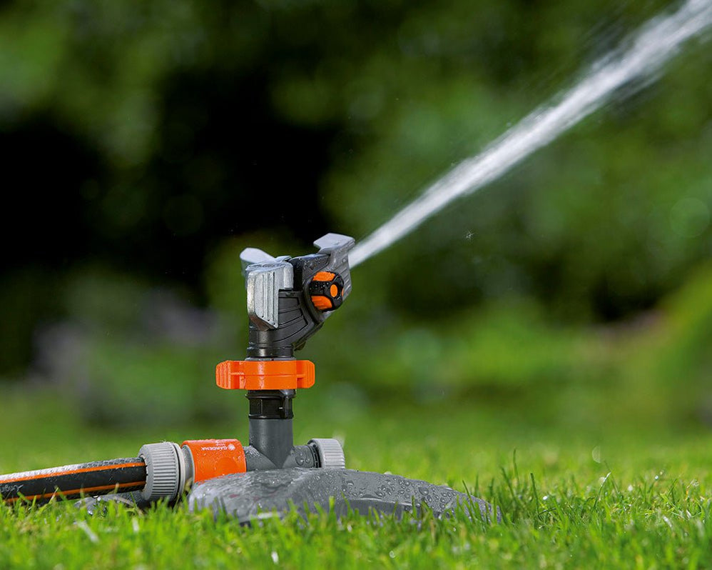 Gardena Premium Impulse Sprinkler on Sled Base - 8135 — Easy Garden ...